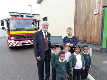 Fire Service donates laptops to The Ridgeway Primary School | Royal ...